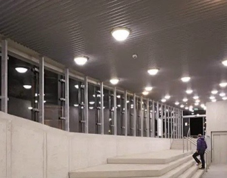 Đèn Ốp Trần Tường Philips Essential SmartBright LED Bulkhead WT045C